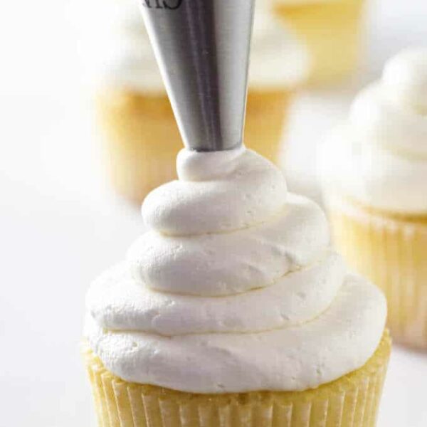 Fluffy Vanilla Buttercream (American Buttercream) - Savor the Best