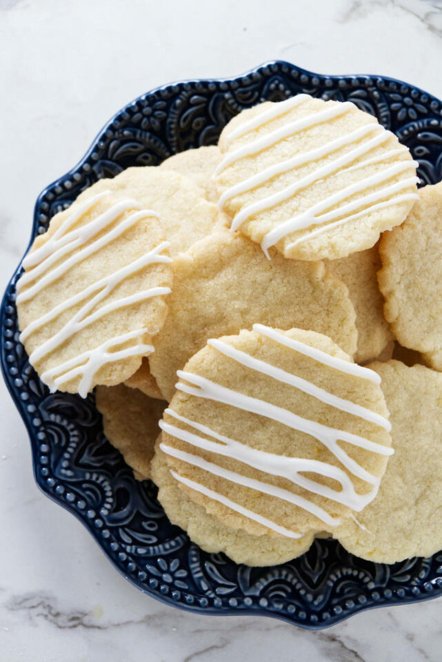 Thin Crisp Lemon Cookies - Savor the Best