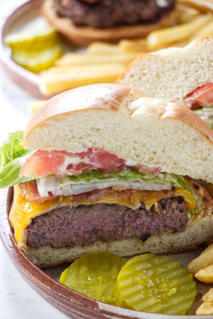 Juicy Venison Burger Recipe - Savor the Best