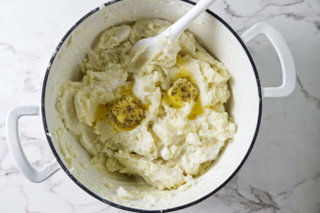 Truffle Mashed Potatoes - Savor the Best