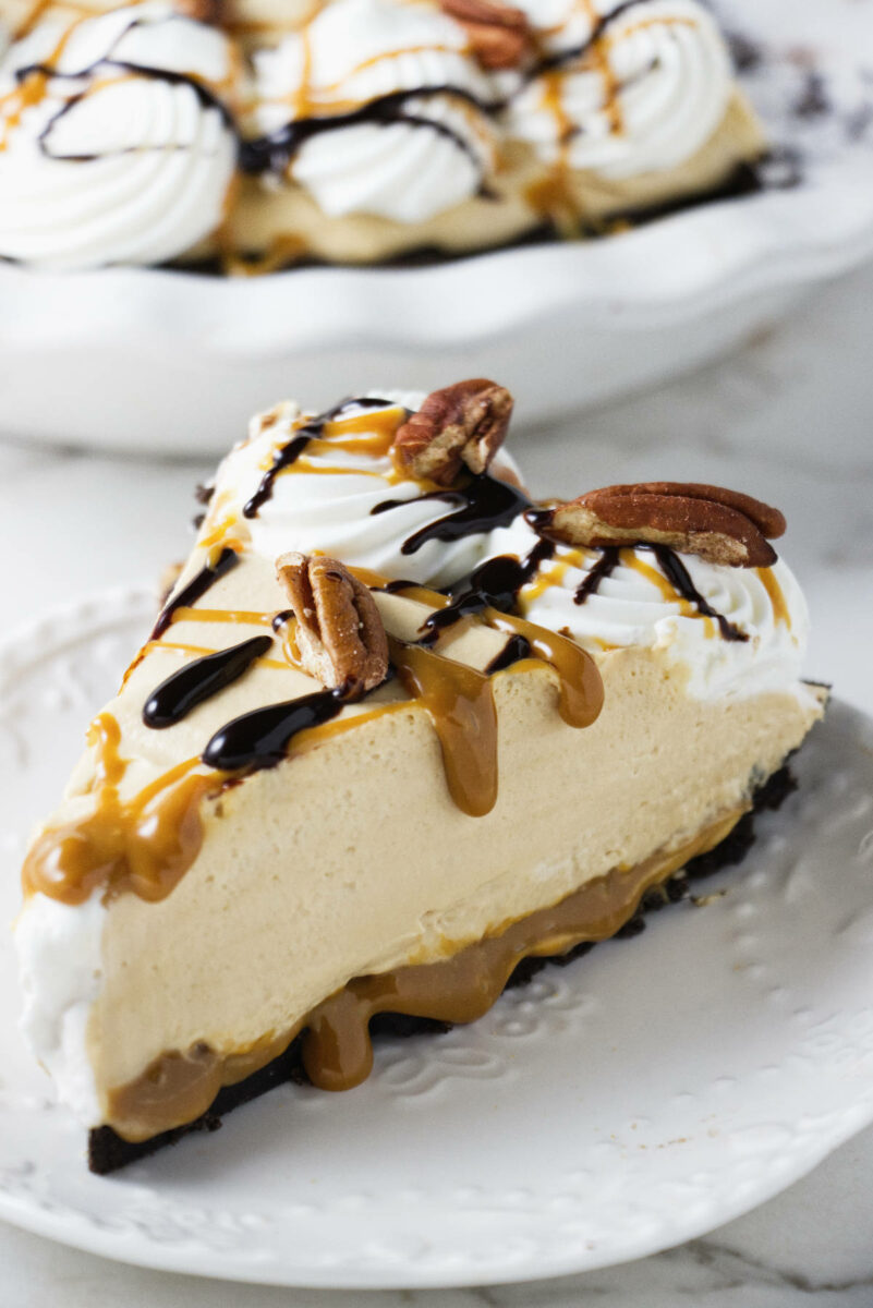 Easy No-Bake Caramel Turtle Pie - Savor the Best