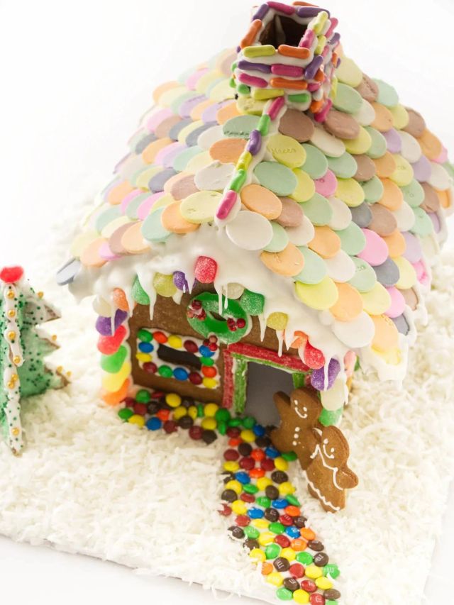 How to Make a Gingerbread House - Savor the Best