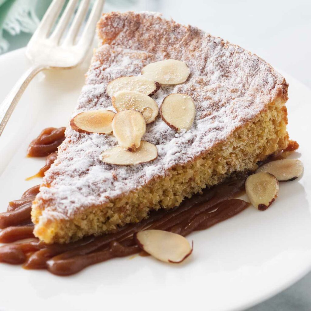 Spanish Almond Cake (Tarta de Santiago Recipe) - Savor the Best