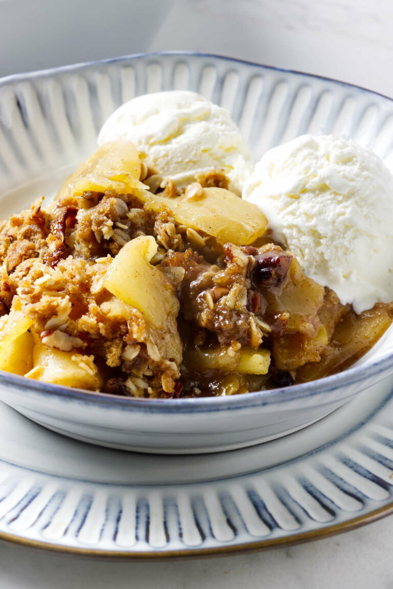 Classic Apple Crisp - Savor the Best